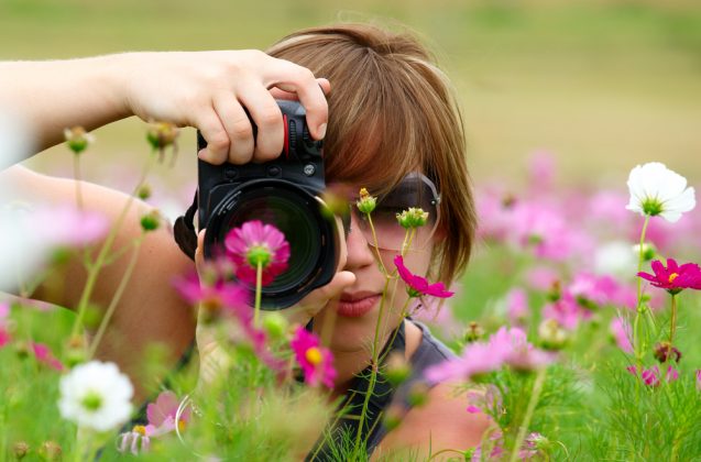 The Best Camera Settings for Flower Photography - Photography Talk