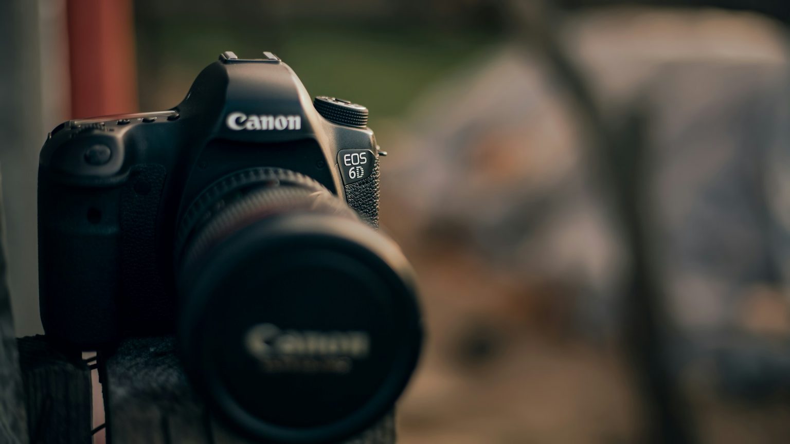 5 Reasons the Canon EOS 6D Is Still Worth It in 2025