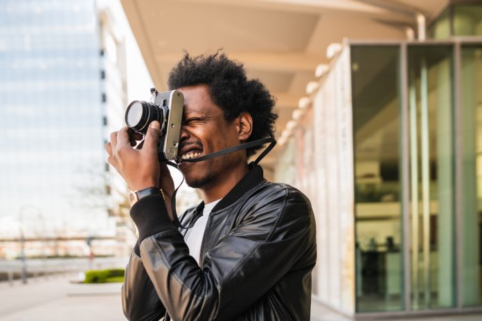 How to Focus on Camera? Focus Mode Explained for Sharper Shots