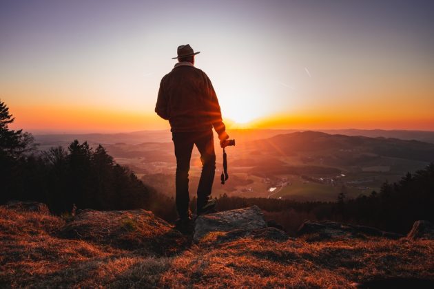 Best Cameras for Landscape Photography 2025: Top Picks